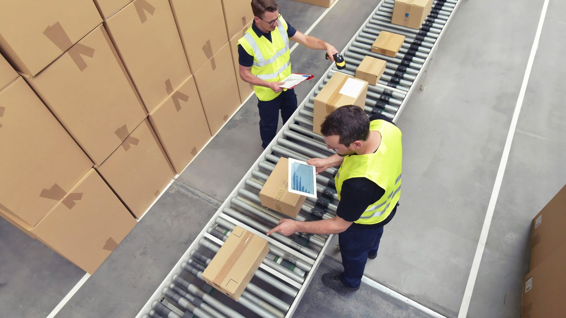 5 Reasons to Outsource Your Logistics to a 3PL Company in 2023 | Logos ...